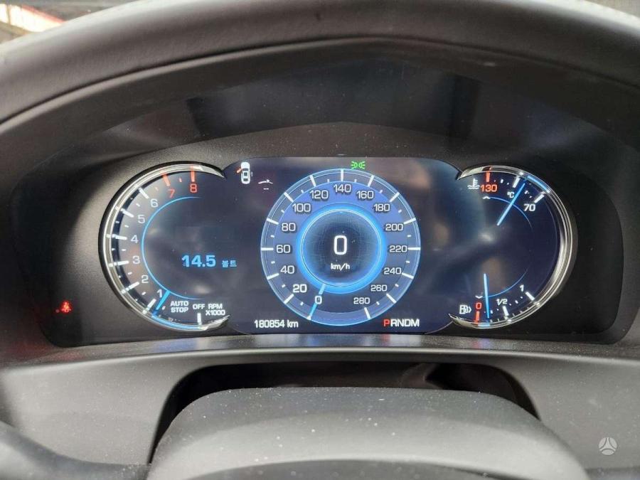 Черный Кадиллак CT6 2018 в Вильнюс, объемом двигателя 3.65 л и пробегом 180 тыс. км за 19500 €, фото 10 на AUTOMOTO.COM.LV