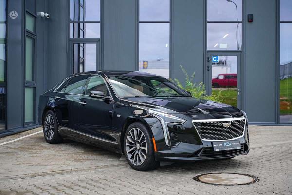 Black Cadillac CT6 2019 in Kaunas, with an engine capacity of 3.65 L and mileage of 119 thousand km for 29950 €, photo 1 on AUTOMOTO.COM.LV