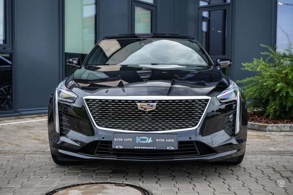 Black Cadillac CT6 2019 in Kaunas, with an engine capacity of 3.65 L and mileage of 119 thousand km for 29950 €, photo 4 on AUTOMOTO.COM.LV