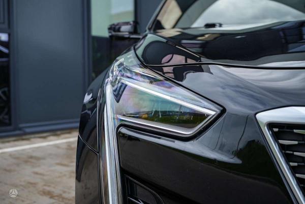 Black Cadillac CT6 2019 in Kaunas, with an engine capacity of 3.65 L and mileage of 119 thousand km for 29950 €, photo 7 on AUTOMOTO.COM.LV