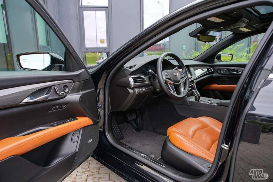 Melns Cadillac CT6 2019 Kauņa, ar dzinēja tilpumu 3.60 L un nobraukumu 119 tūkst. km par 29950 €, foto 25 vietnē AUTOMOTO.COM.LV