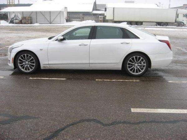 Balts Cadillac CT6 2017 Kauņa, ar dzinēja tilpumu 2.00 L un nobraukumu 323 tūkst. km par 16000 €, foto 5 vietnē AUTOMOTO.COM.LV