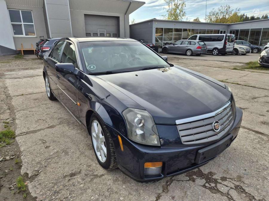 Blue Cadillac CTS 2004 in Utena, with an engine capacity of 3.18 L and mileage of 194 thousand km for 1990 €, photo 1 on AUTOMOTO.COM.LV