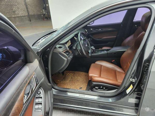 Zils Cadillac CTS 2015 Viļņa, ar dzinēja tilpumu 2.00 L un nobraukumu 128 tūkst. km par 11200 €, foto 11 vietnē AUTOMOTO.COM.LV