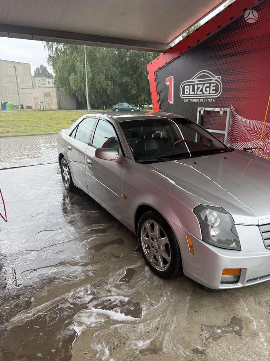 Grey Cadillac CTS 2004 in Mazeikiai, with an engine capacity of 3.20 L and mileage of 217 thousand km for 3000 €, photo 3 on AUTOMOTO.COM.LV