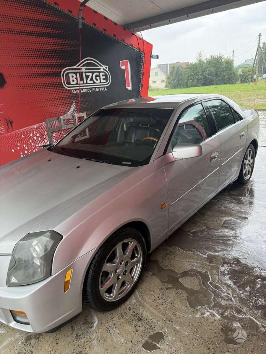 Grey Cadillac CTS 2004 in Mazeikiai, with an engine capacity of 3.20 L and mileage of 217 thousand km for 3000 €, photo 4 on AUTOMOTO.COM.LV