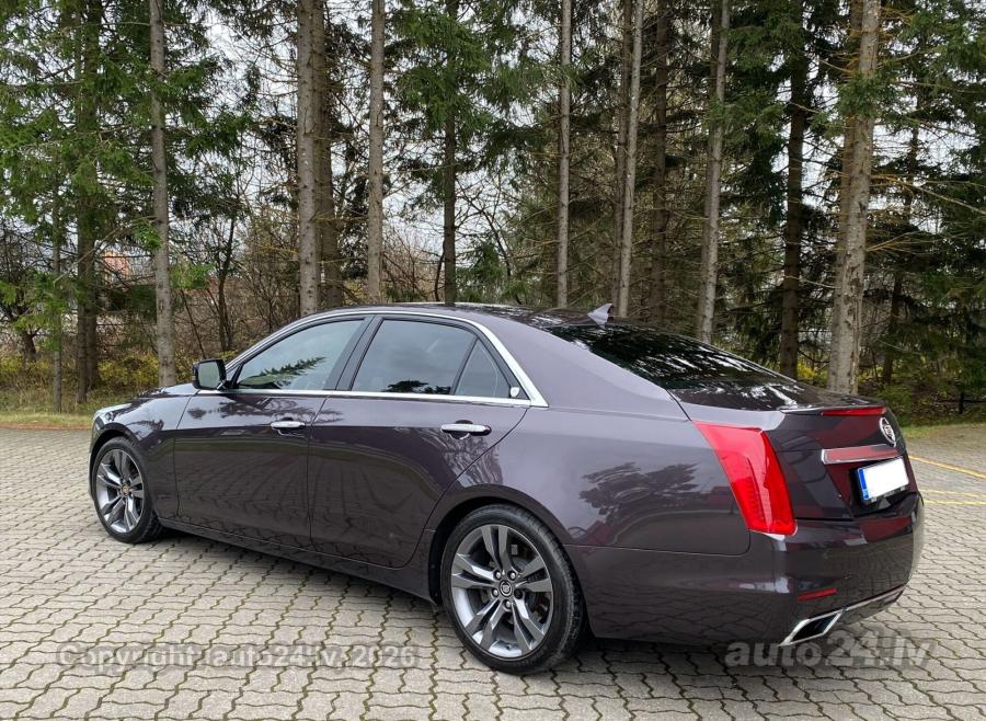 Violet Cadillac CTS 2015 in Tallinn, with an engine capacity of 2.00 L and mileage of 75 thousand km for 14500 €, photo 5 on AUTOMOTO.COM.LV