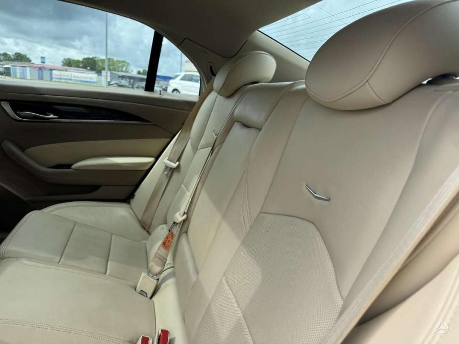White Cadillac CTS 2016 in Kretinga, with an engine capacity of 2.00 L and mileage of 112 thousand km for 15500 €, photo 31 on AUTOMOTO.COM.LV