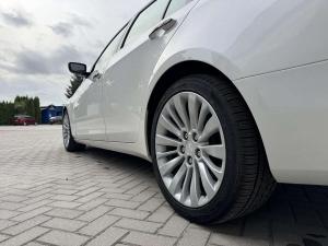 White Cadillac CTS 2016 in Kretinga, with an engine capacity of 2.00 L and mileage of 112 thousand km for 14995 €, photo 13 on AUTOMOTO.COM.LV