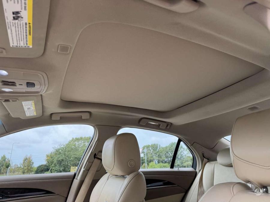 White Cadillac CTS 2016 in Kretinga, with an engine capacity of 2.00 L and mileage of 112 thousand km for 14995 €, photo 19 on AUTOMOTO.COM.LV