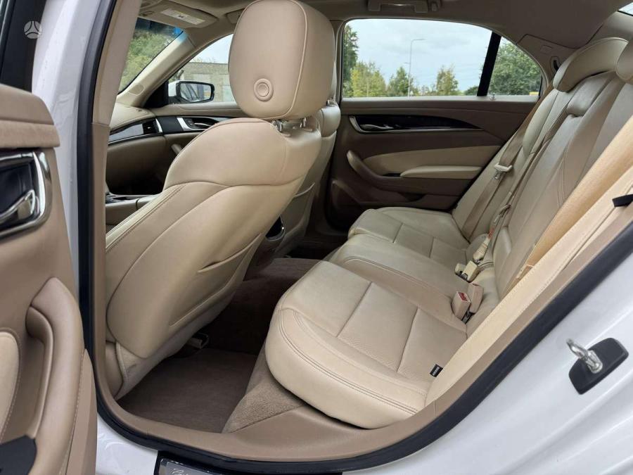 White Cadillac CTS 2016 in Kretinga, with an engine capacity of 2.00 L and mileage of 112 thousand km for 14995 €, photo 30 on AUTOMOTO.COM.LV