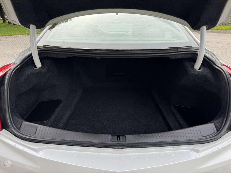 White Cadillac CTS 2016 in Kretinga, with an engine capacity of 2.00 L and mileage of 112 thousand km for 14995 €, photo 32 on AUTOMOTO.COM.LV