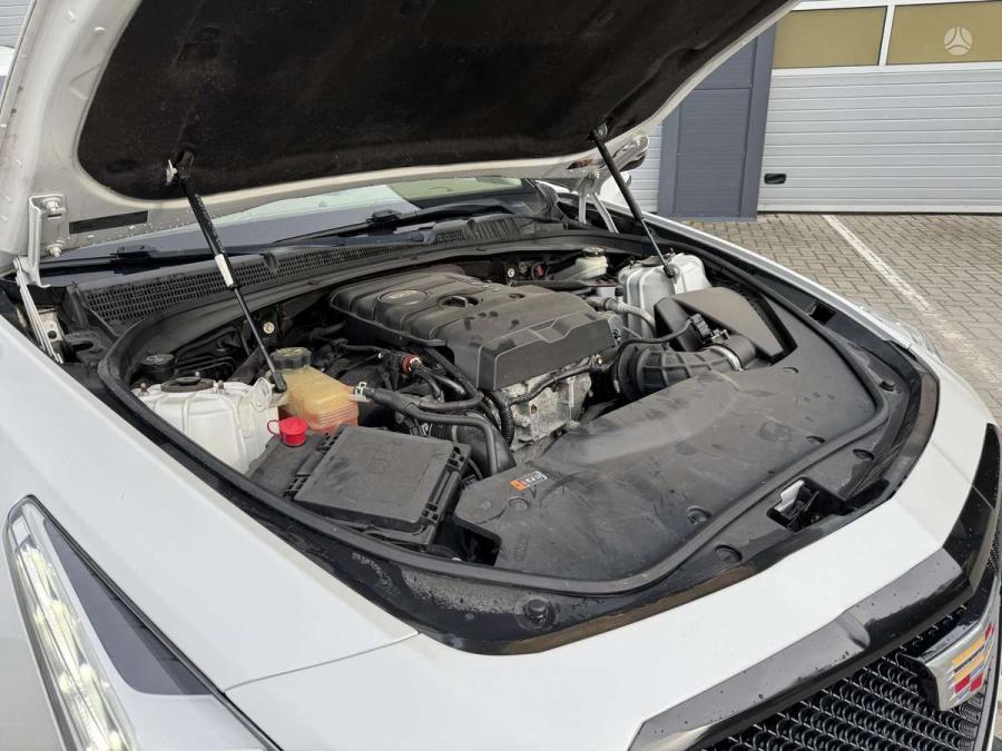 White Cadillac CTS 2016 in Kretinga, with an engine capacity of 2.00 L and mileage of 112 thousand km for 14995 €, photo 35 on AUTOMOTO.COM.LV