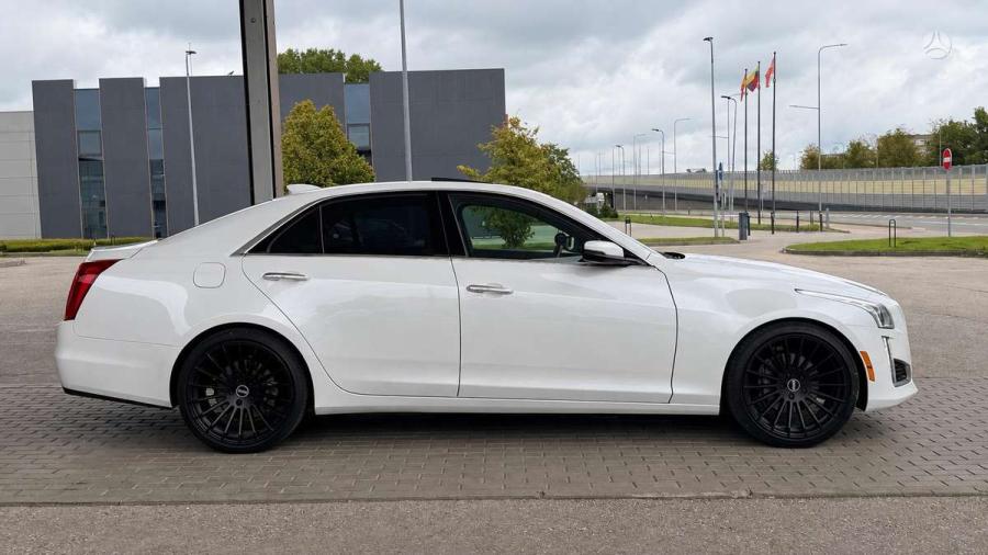 White Cadillac CTS 2018 in Klaipeda, with an engine capacity of 3.64 L and mileage of 75 thousand km for 18900 €, photo 5 on AUTOMOTO.COM.LV
