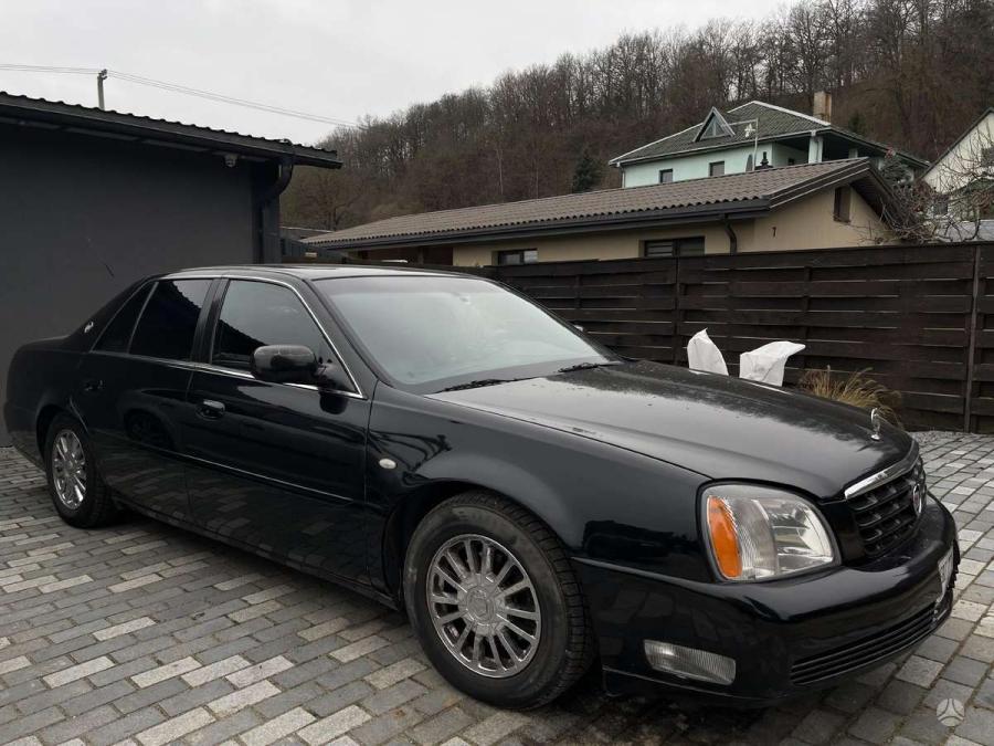 Black Cadillac de-ville 2004 in Kaunas, with an engine capacity of 4.57 L and mileage of 188 thousand km for 4000 €, photo 9 on AUTOMOTO.COM.LV