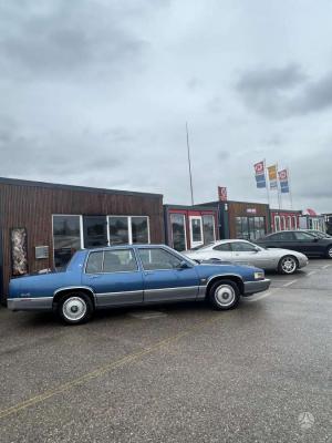 Zils Cadillac de-ville 1990 Viļņa, ar dzinēja tilpumu 4.47 L un nobraukumu 207 tūkst. km par 9000 €, foto 5 vietnē AUTOMOTO.COM.LV