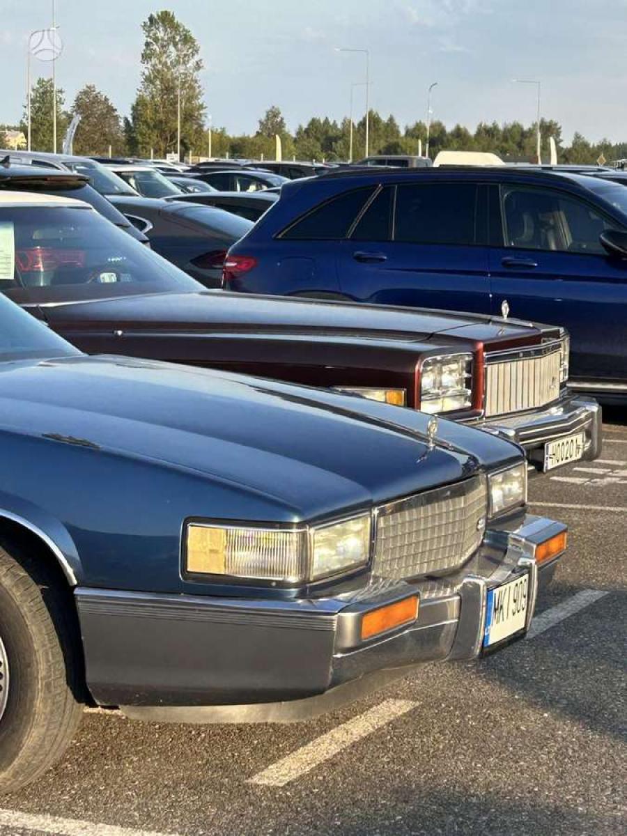 Zils Cadillac de-ville 1990 Viļņa, ar dzinēja tilpumu 4.47 L un nobraukumu 207 tūkst. km par 9000 €, foto 7 vietnē AUTOMOTO.COM.LV