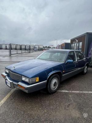 Zils Cadillac de-ville 1990 Viļņa, ar dzinēja tilpumu 4.47 L un nobraukumu 207 tūkst. km par 9000 €, foto 17 vietnē AUTOMOTO.COM.LV