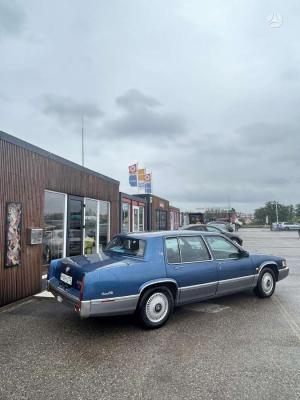Zils Cadillac de-ville 1990 Viļņa, ar dzinēja tilpumu 4.47 L un nobraukumu 207 tūkst. km par 9000 €, foto 22 vietnē AUTOMOTO.COM.LV