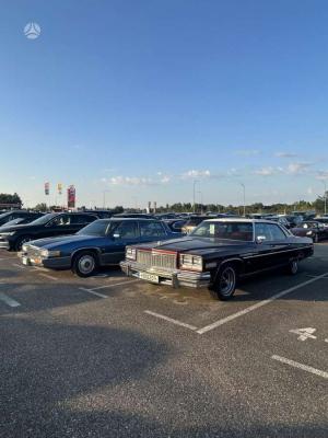 Zils Cadillac de-ville 1990 Viļņa, ar dzinēja tilpumu 4.47 L un nobraukumu 207 tūkst. km par 9000 €, foto 35 vietnē AUTOMOTO.COM.LV