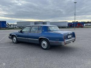 Zils Cadillac de-ville 1990 Viļņa, ar dzinēja tilpumu 4.47 L un nobraukumu 207 tūkst. km par 11111 €, foto 11 vietnē AUTOMOTO.COM.LV
