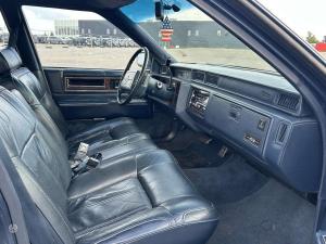 Zils Cadillac de-ville 1990 Viļņa, ar dzinēja tilpumu 4.47 L un nobraukumu 207 tūkst. km par 11111 €, foto 19 vietnē AUTOMOTO.COM.LV