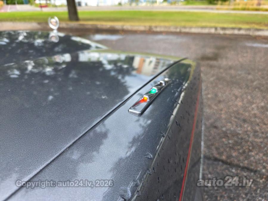 Pelēks Cadillac de-ville 1989 Tallina, ar dzinēja tilpumu 4.50 L un nobraukumu 267 tūkst. km par 5999 €, foto 21 vietnē AUTOMOTO.COM.LV