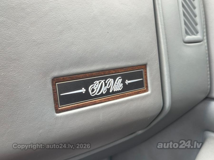 Pelēks Cadillac de-ville 1989 Tallina, ar dzinēja tilpumu 4.50 L un nobraukumu 267 tūkst. km par 5999 €, foto 30 vietnē AUTOMOTO.COM.LV