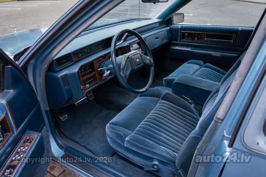 Cadillac de-ville 1986 Rīga, ar dzinēja tilpumu 4.20 L un nobraukumu 152 tūkst. km par 14500 €, foto 8 vietnē AUTOMOTO.COM.LV