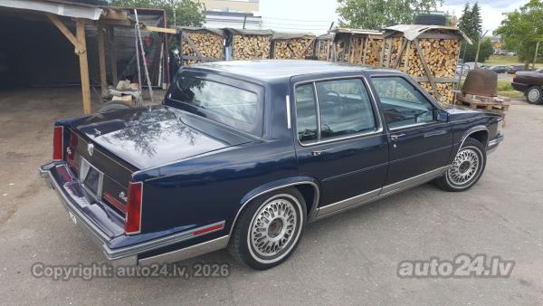 Cadillac de-ville 1987 in Tallinn, with an engine capacity of 4.10 L and mileage of 259 thousand km for 5900 €, photo 9 on AUTOMOTO.COM.LV