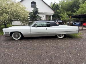 White Cadillac de-ville 1968 in Vilnius, with an engine capacity of 7.00 L and mileage of 80 thousand km for 19500 €, photo 4 on AUTOMOTO.COM.LV