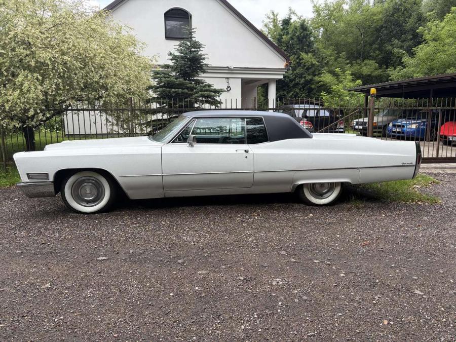 White Cadillac de-ville 1968 in Vilnius, with an engine capacity of 7.00 L and mileage of 80 thousand km for 19500 €, photo 4 on AUTOMOTO.COM.LV
