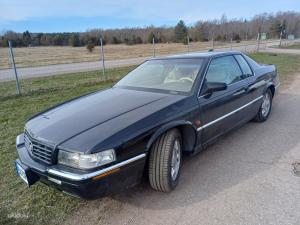 Melns Cadillac Eldorado 1996 Tallina, ar dzinēja tilpumu 4.60 L un nobraukumu 197 tūkst. km par 5550 €, foto 15 vietnē AUTOMOTO.COM.LV