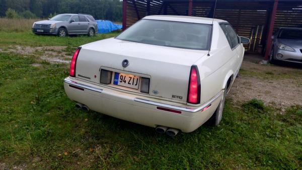Cadillac Eldorado 1996 Tallina, ar dzinēja tilpumu 4.60 L un nobraukumu 410 tūkst. km par 1500 €, foto 8 vietnē AUTOMOTO.COM.LV