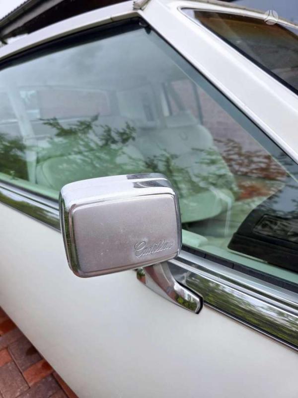 Balts Cadillac Eldorado 1981 Kauņa, ar dzinēja tilpumu 6.10 L un nobraukumu 110 tūkst. km par 7300 €, foto 7 vietnē AUTOMOTO.COM.LV