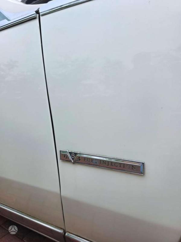 Balts Cadillac Eldorado 1981 Kauņa, ar dzinēja tilpumu 6.10 L un nobraukumu 110 tūkst. km par 7300 €, foto 9 vietnē AUTOMOTO.COM.LV