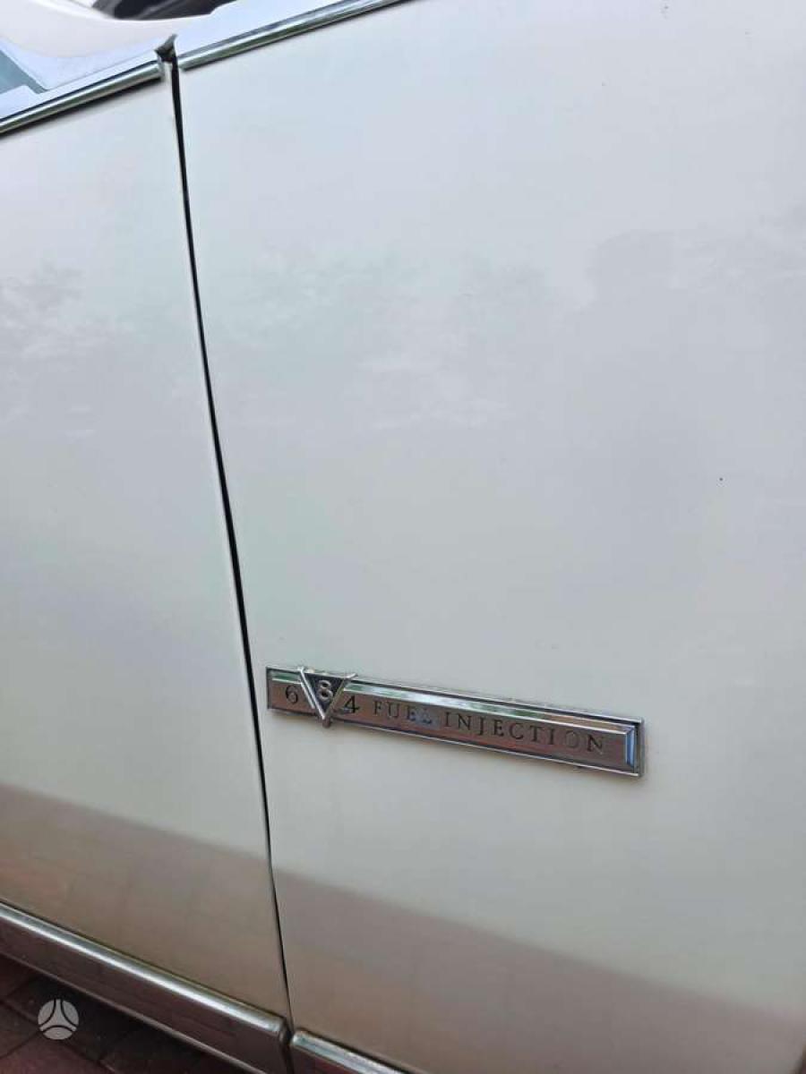 Balts Cadillac Eldorado 1981 Kauņa, ar dzinēja tilpumu 6.10 L un nobraukumu 110 tūkst. km par 7300 €, foto 10 vietnē AUTOMOTO.COM.LV