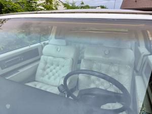 Balts Cadillac Eldorado 1981 Kauņa, ar dzinēja tilpumu 6.10 L un nobraukumu 110 tūkst. km par 7300 €, foto 13 vietnē AUTOMOTO.COM.LV
