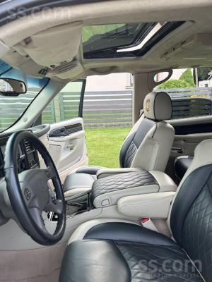 Melns Cadillac Escalade 2002 Rīga, ar dzinēja tilpumu 6.00 L un nobraukumu 71 tūkst. km par 12800 €, foto 15 vietnē AUTOMOTO.COM.LV