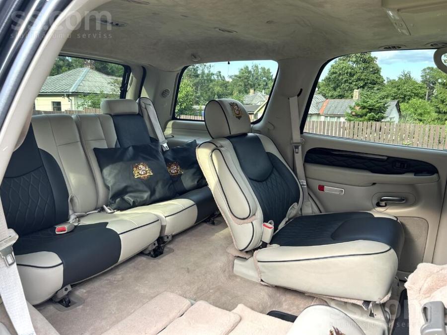Melns Cadillac Escalade 2002 Rīga, ar dzinēja tilpumu 6.00 L un nobraukumu 71 tūkst. km par 12800 €, foto 18 vietnē AUTOMOTO.COM.LV
