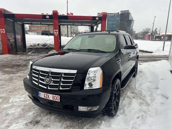 Melns Cadillac Escalade 2007 Alīta, ar dzinēja tilpumu 6.20 L un nobraukumu 190 tūkst. km par 14999 €, foto 10 vietnē AUTOMOTO.COM.LV