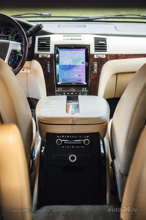 Melns Cadillac Escalade 2007 Tallina, ar dzinēja tilpumu 6.20 L un nobraukumu 155 tūkst. km par 17900 €, foto 10 vietnē AUTOMOTO.COM.LV