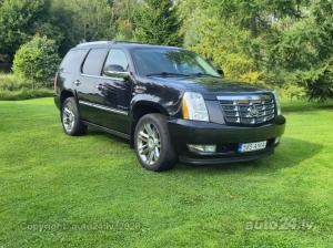 Melns Cadillac Escalade 2011 Rakvere, ar dzinēja tilpumu 6.20 L un nobraukumu 160 tūkst. km par 14900 €, foto 5 vietnē AUTOMOTO.COM.LV