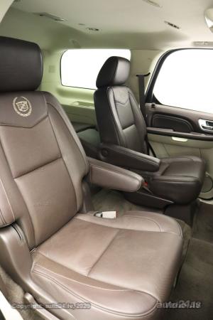 Melns Cadillac Escalade 2011 Rakvere, ar dzinēja tilpumu 6.20 L un nobraukumu 160 tūkst. km par 14900 €, foto 9 vietnē AUTOMOTO.COM.LV