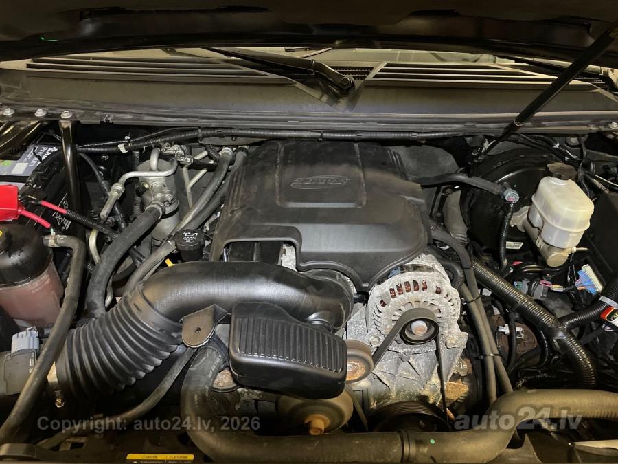 Melns Cadillac Escalade 2011 Rakvere, ar dzinēja tilpumu 6.20 L un nobraukumu 160 tūkst. km par 14900 €, foto 12 vietnē AUTOMOTO.COM.LV