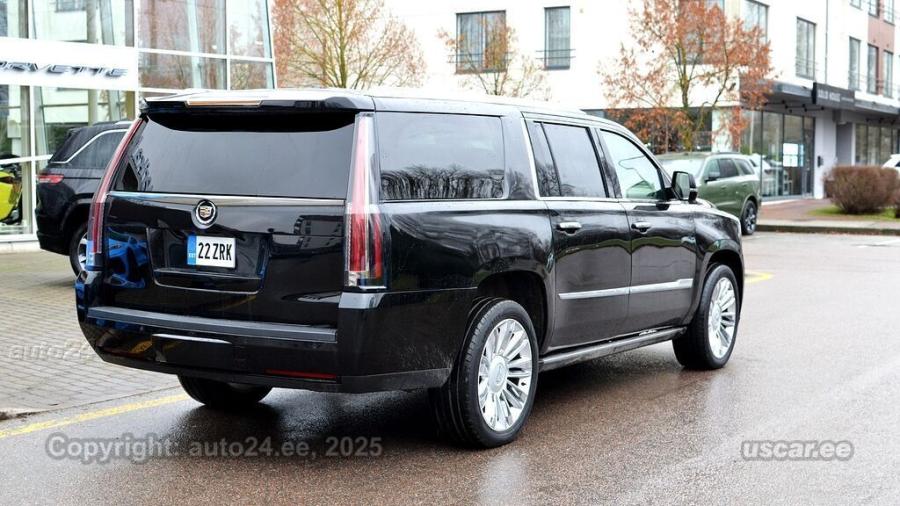 Black Cadillac Escalade 2015 in Tallinn, with an engine capacity of 6.20 L and mileage of 216 thousand km for 25000 €, photo 4 on AUTOMOTO.COM.LV