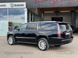 Melns Cadillac Escalade 2016 Tallina, ar dzinēja tilpumu 6.20 L un nobraukumu 93 tūkst. km par 39900 €, foto 9 vietnē AUTOMOTO.COM.LV