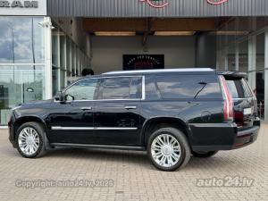 Melns Cadillac Escalade 2016 Tallina, ar dzinēja tilpumu 6.20 L un nobraukumu 93 tūkst. km par 39900 €, foto 10 vietnē AUTOMOTO.COM.LV