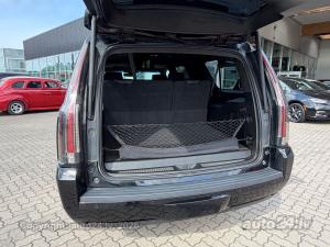 Melns Cadillac Escalade 2016 Tallina, ar dzinēja tilpumu 6.20 L un nobraukumu 93 tūkst. km par 39900 €, foto 12 vietnē AUTOMOTO.COM.LV