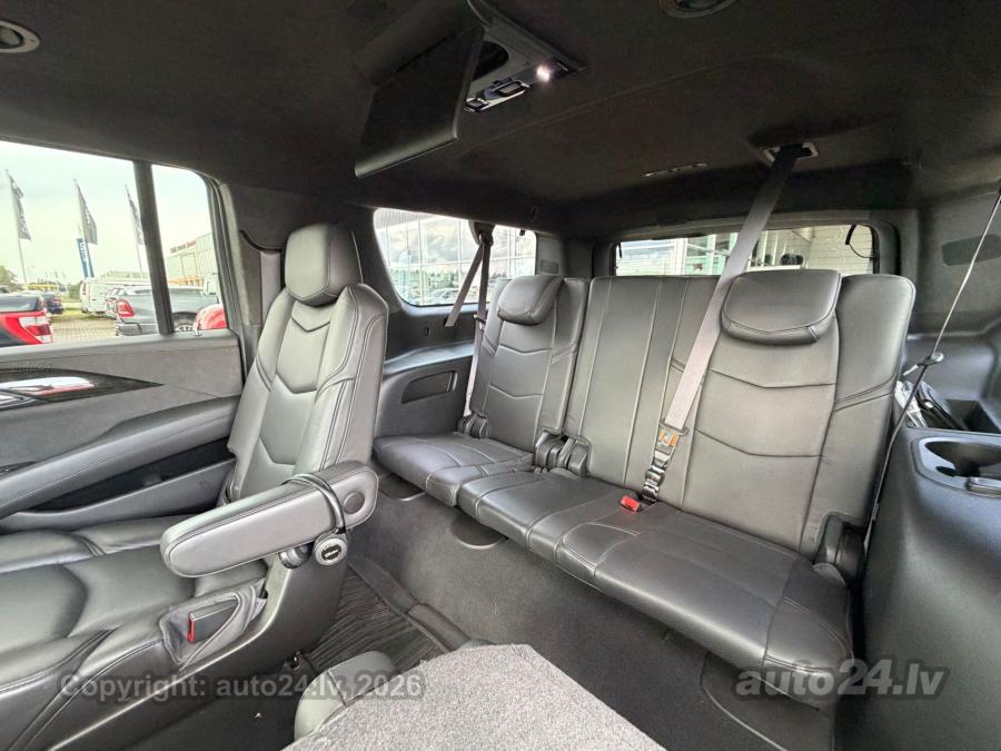 Melns Cadillac Escalade 2016 Tallina, ar dzinēja tilpumu 6.20 L un nobraukumu 93 tūkst. km par 39900 €, foto 22 vietnē AUTOMOTO.COM.LV